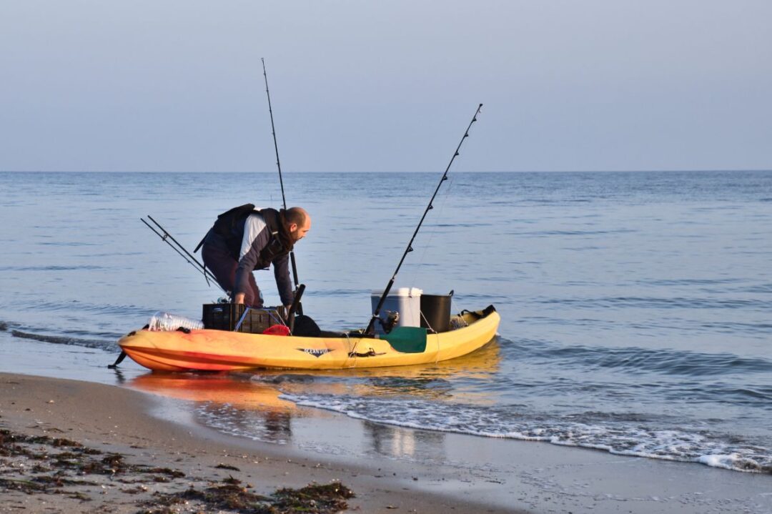 16 SUP Fishing Accessories - Ultimate Standup Paddle Board Accessories ...